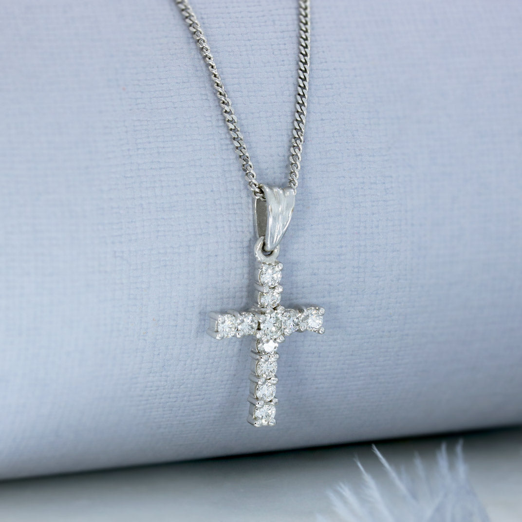 18ct White Gold Diamond Set Cross on a 9ct 18inch White Gold Curb Chai ...